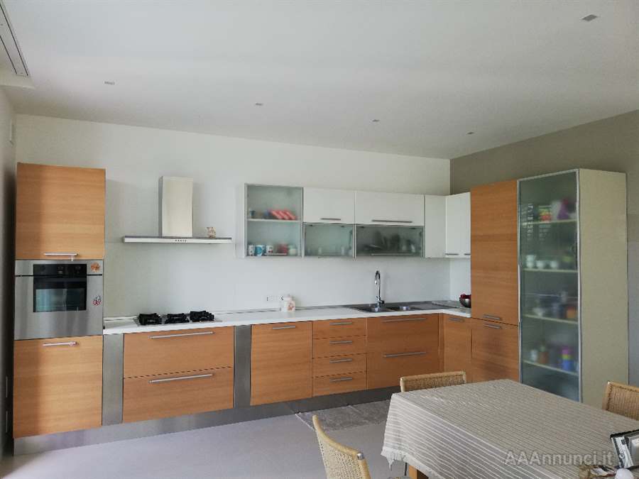 Cucina Doimo in Legno Rovere con elettrodomesticia Marostica - Vicenza