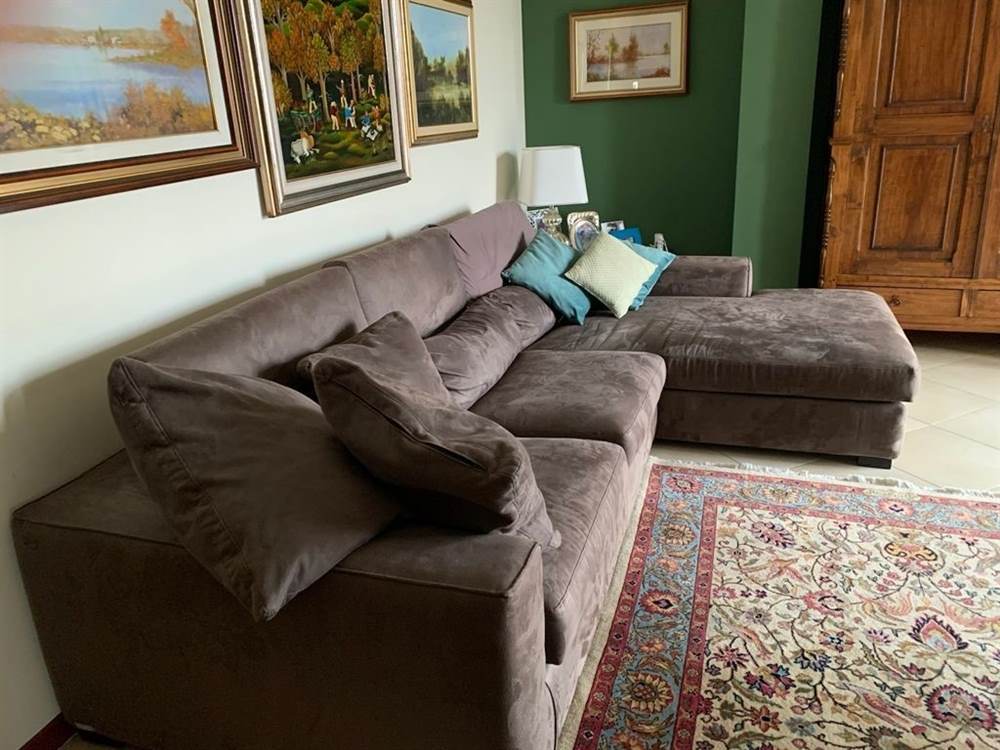 Divano angolare, marca Poltronesofa, modello Frigento, ottimo stato ...