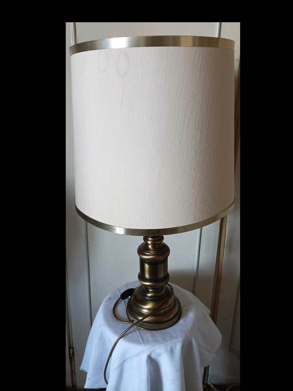 LAMPADA ABAT JOUR da salotto beige, ottimo stato - Como