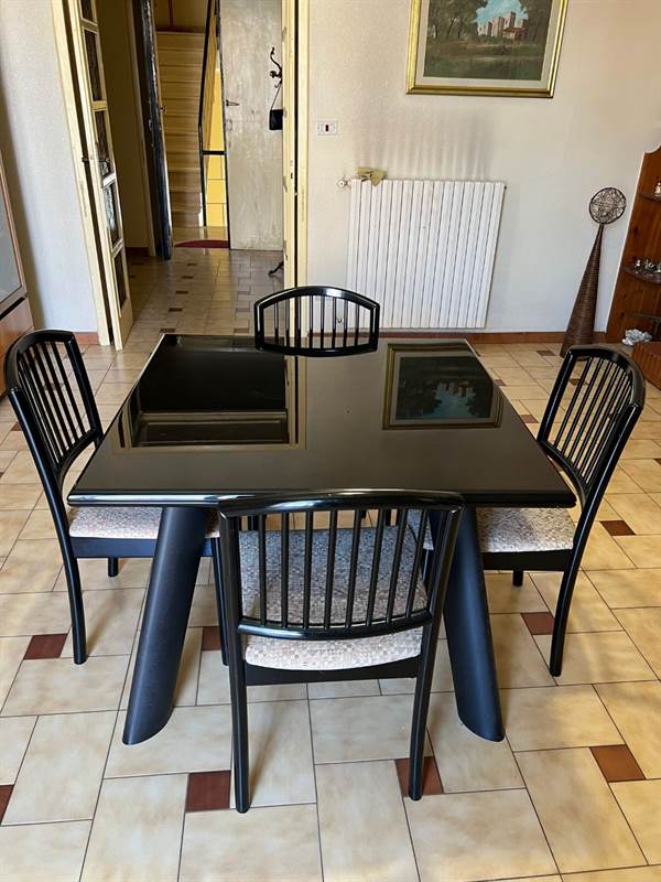 Tavolo salotto, color nero lucido, in legno - Mobili Soggiorno a Napoli
