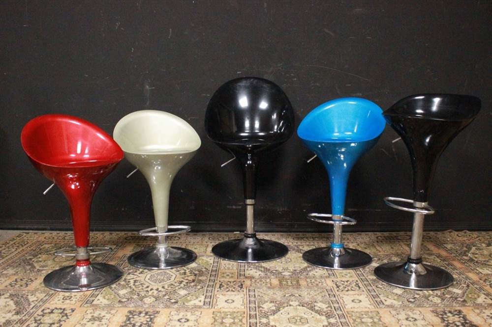 5 Sgabelli colorati da esposizione - Tavoli e Sedie a Brescia